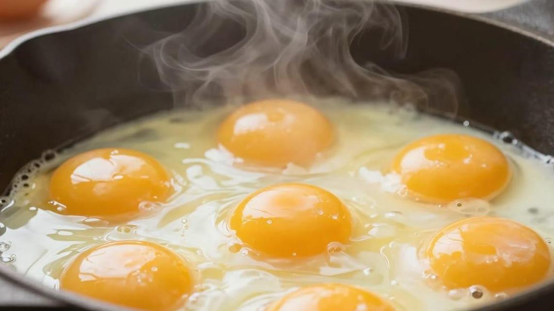 Double-yolk eggs: why this rare phenomenon transforms your nutritional ...